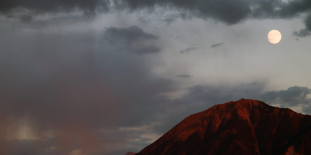 Ridin' the storm out catchup day - by Jonathan P. Thompson