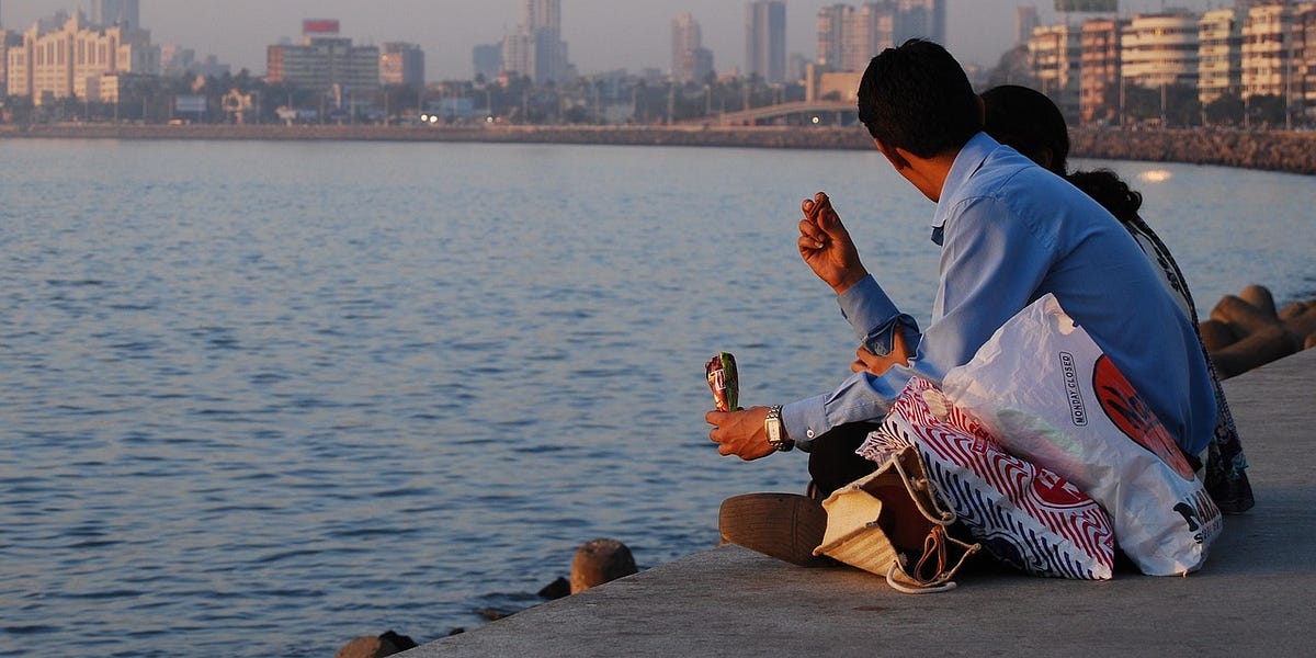 Marine Drive, 2019 - A Poem A Week by Anagha Smrithi