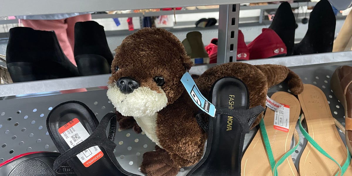 Happy (belated) World Otter Day! - by Helen Halley