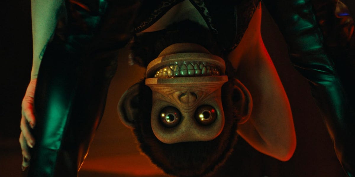 Un chango, un padre y su hijo - by Jorge Flores