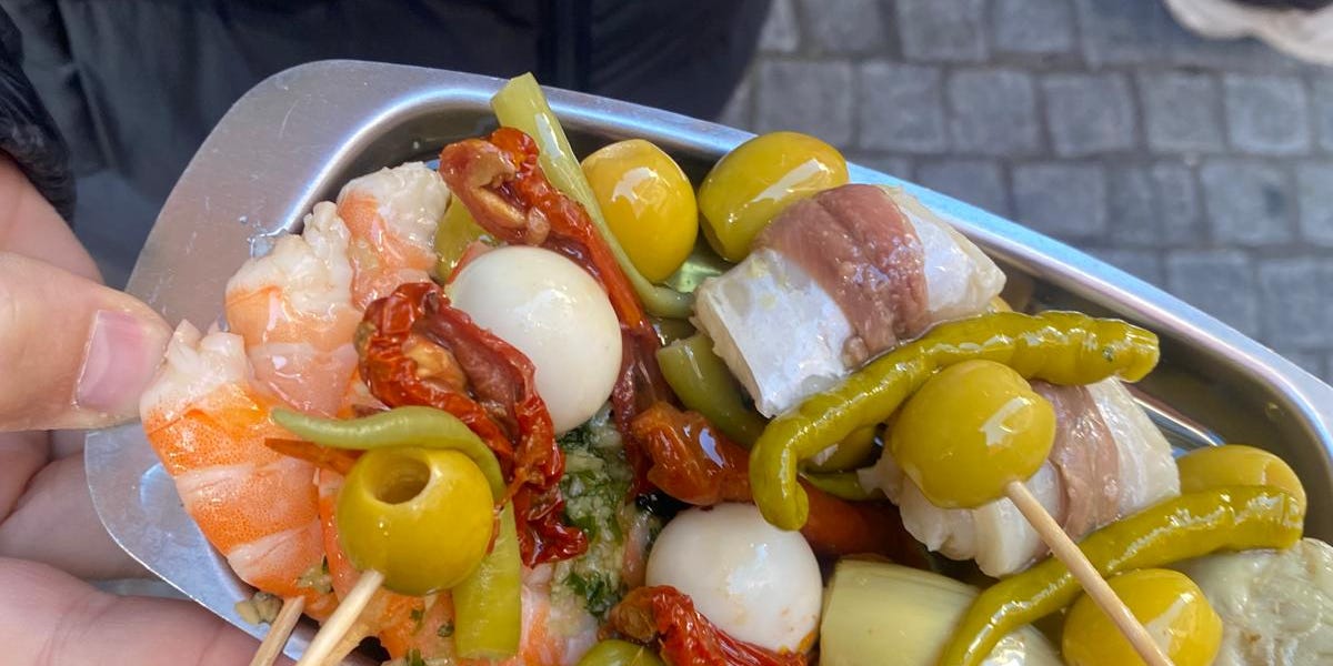 Lost, okay!? - by Niamh Katrina - buckdaft