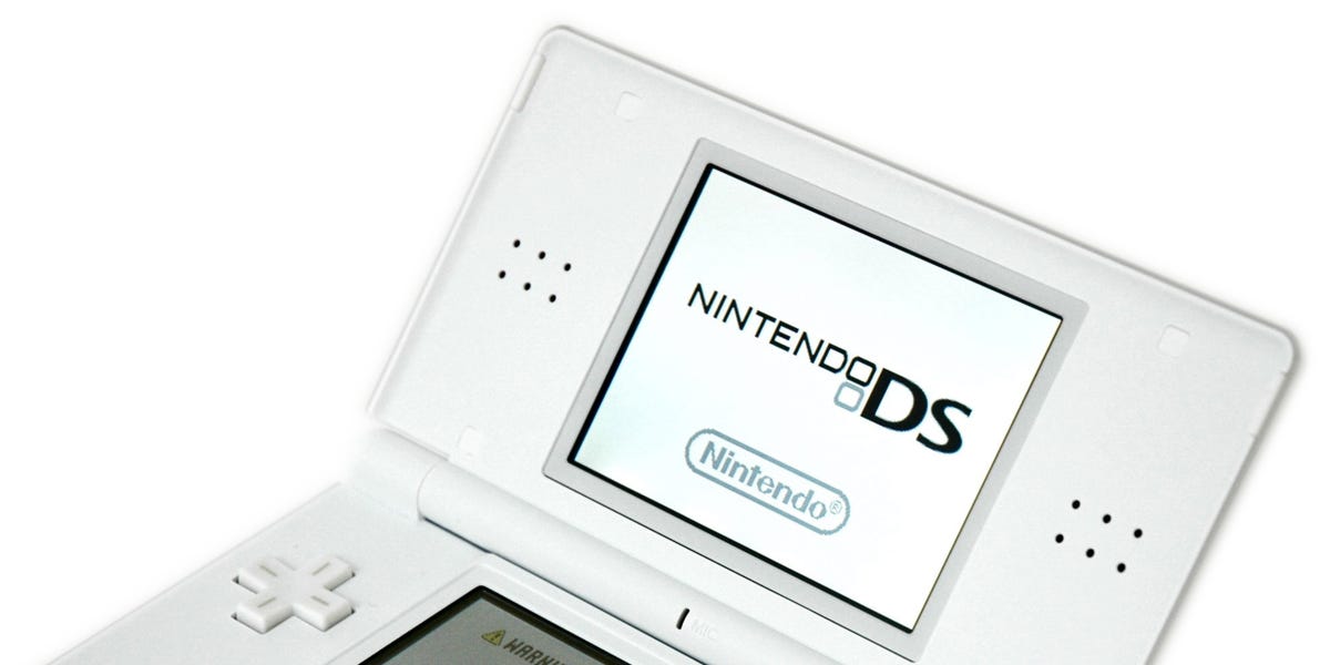 The Nintendo Lineage 8: DS Family - Scanlines’ Journal