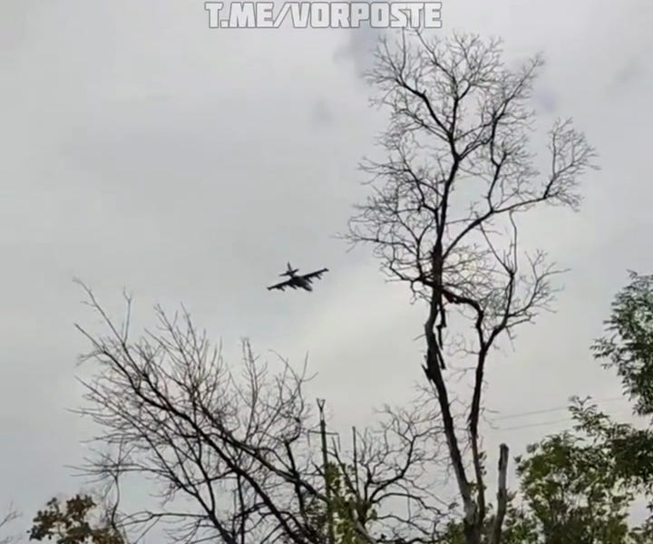 A pair of loaded Su-25s fighters of the Donetsk People's Republic ...