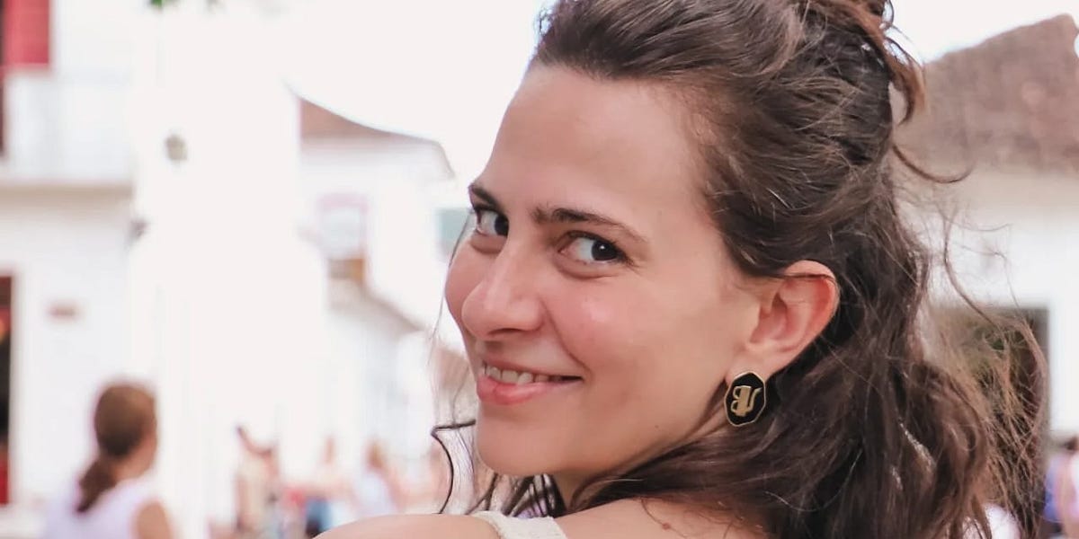 #210 Queria ser grande, mas desisti - by Bárbara Bom Angelo