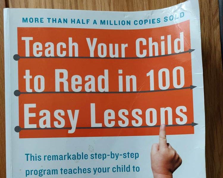 Book Review: Teach Your Child to Read in 100 Easy Lessons