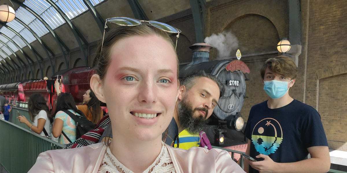 14 hrs to Hogwarts - by Jessi Stead - Jessi's Vacation