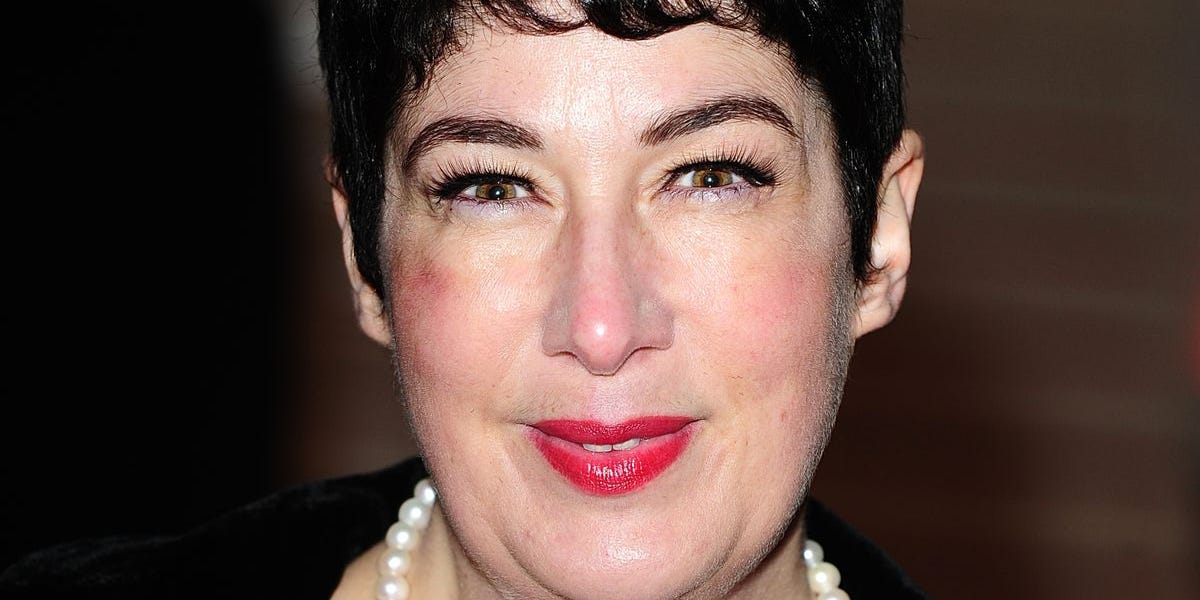 The Lion's Den - by Juliasbookchat - The Glinner Update