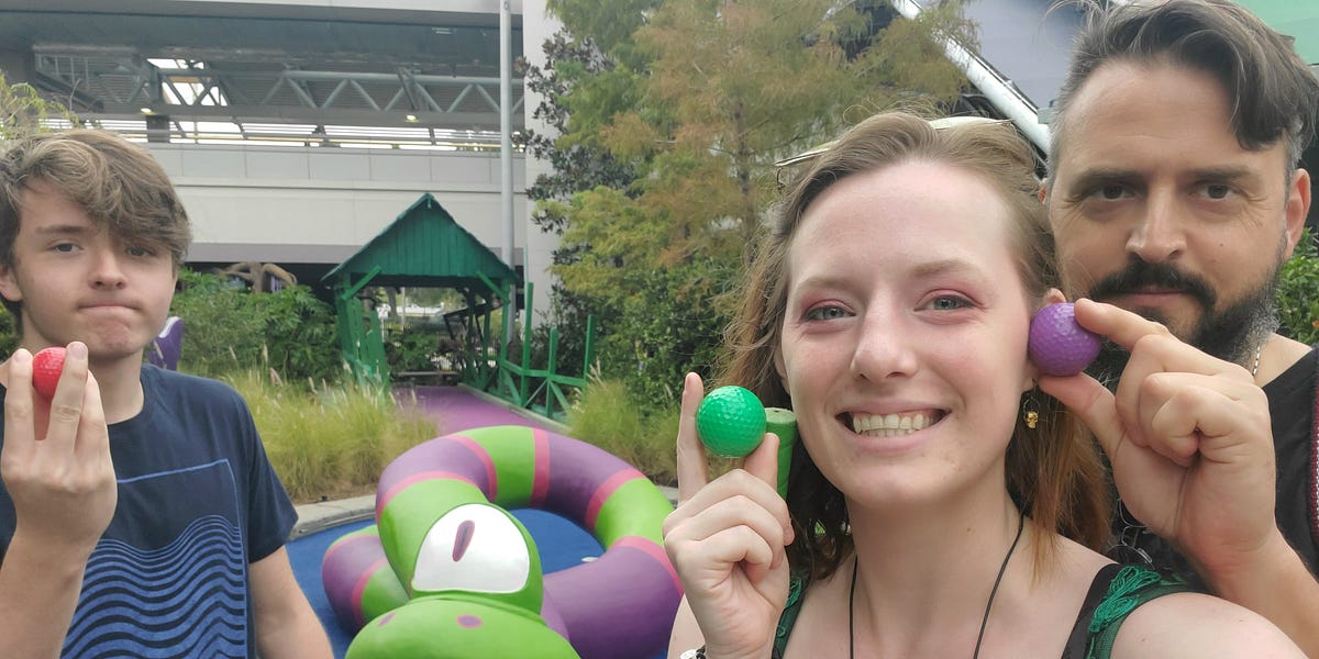 Adventure, Charlie! - by Jessi Stead - Jessi's Vacation