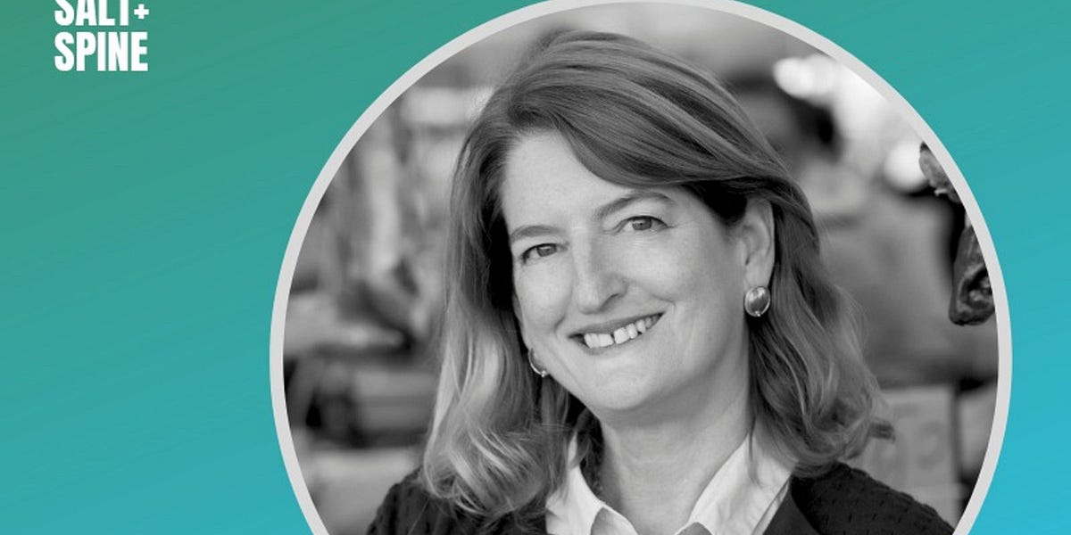 Elizabeth Minchilli is hosting an Italian dinner party—and you're invited