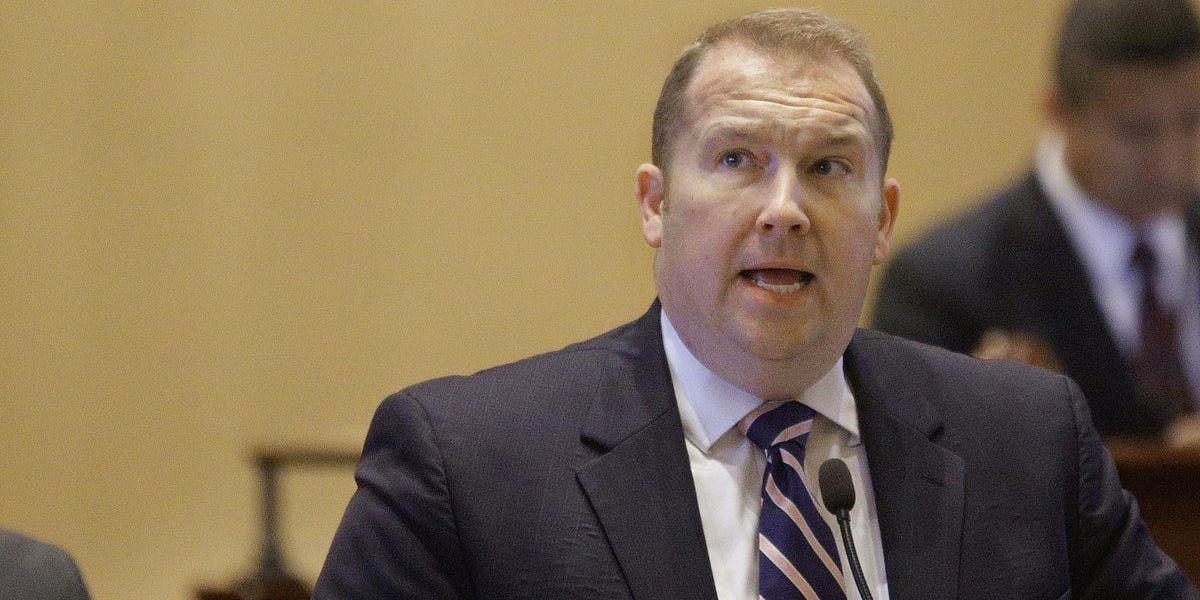 Sen. Scott Bennett dies at 45 - by Patrick Pfingsten