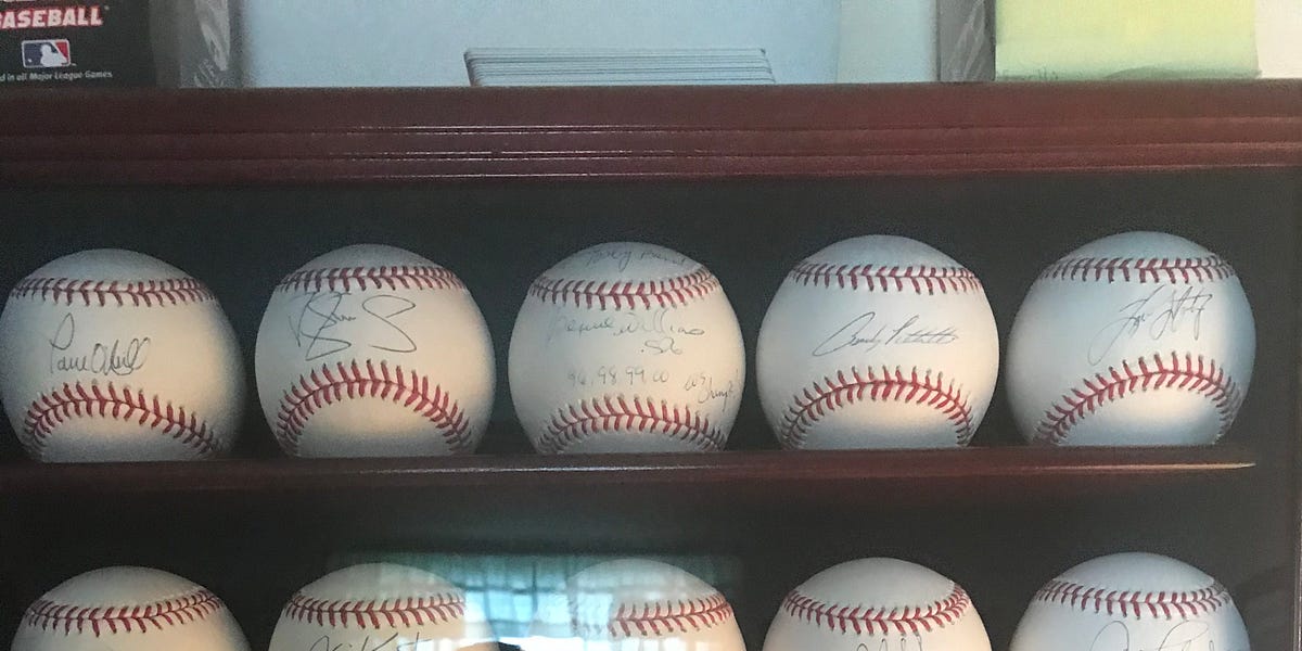 BGS 10 Black Label vs. SGC 10 Pristine (Battle Of The Super Rares)