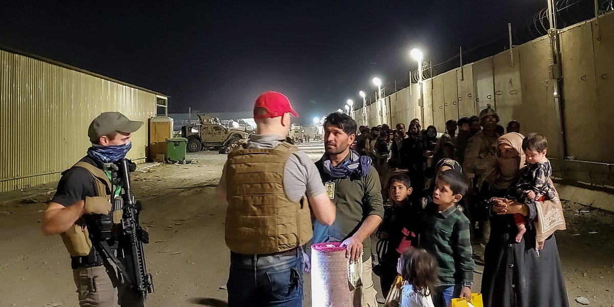 Diplomatic Security Agents Lauded for Kabul Heroism