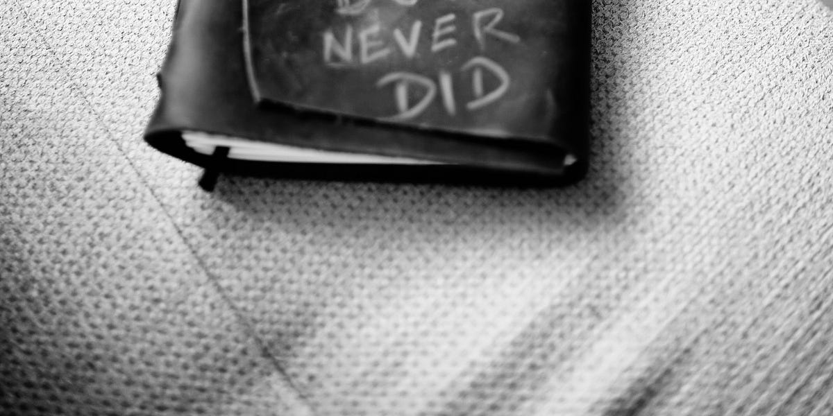 Dear Diary, - Juli Brenning