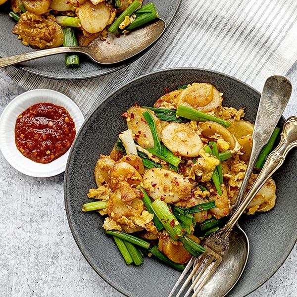 Simple Stir-Fried Rice Cakes - by Leela Punyaratabandhu