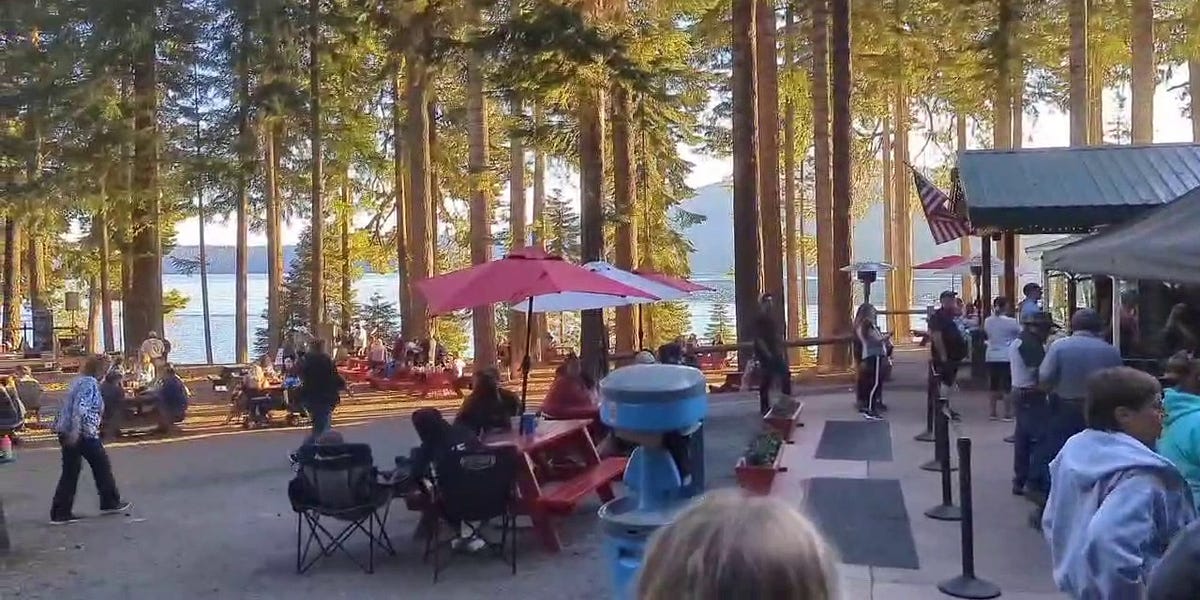 Walking Wounded - by Jerome V - Heroes and Villains