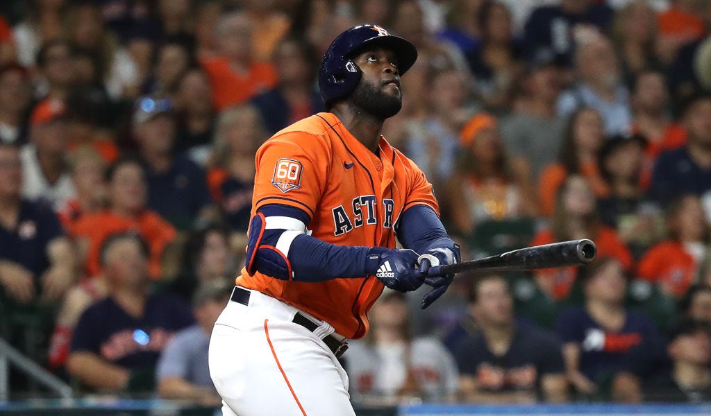 Yordan Álvarez y el poder de tres - by Yirsandy Rodríguez