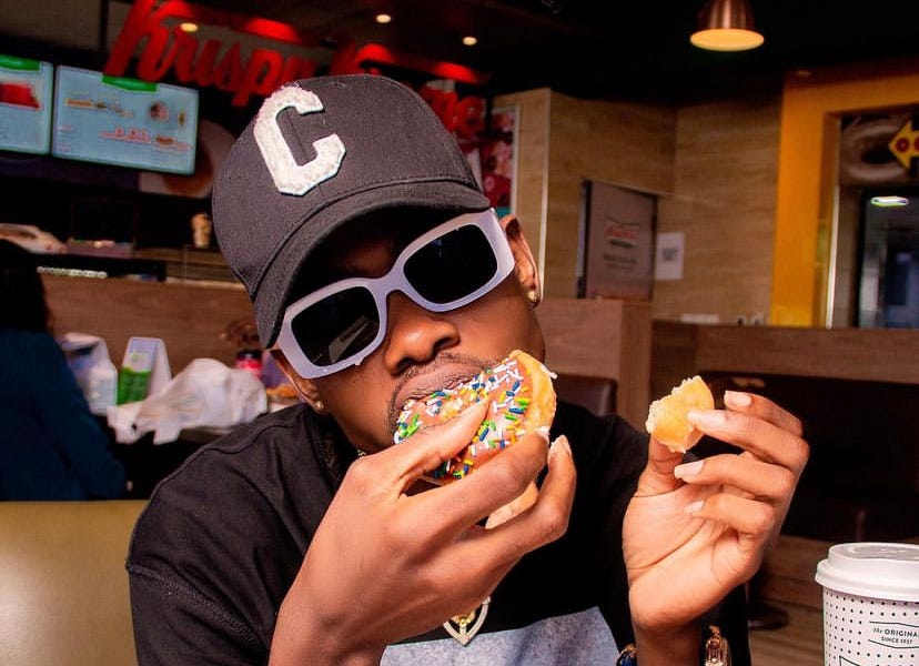 How to be a baller with 2k in your account - by Sisi Eko ️