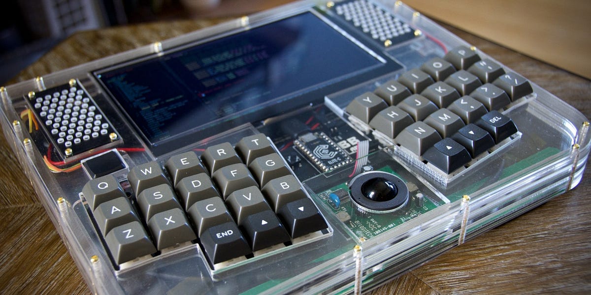 The Framedeck - A modern, DIY, Linux powered slabtop