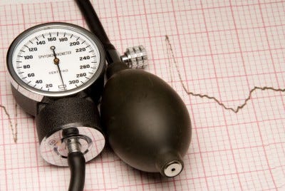 Blood pressure cuffs vs arterial lines for hypotensive patients