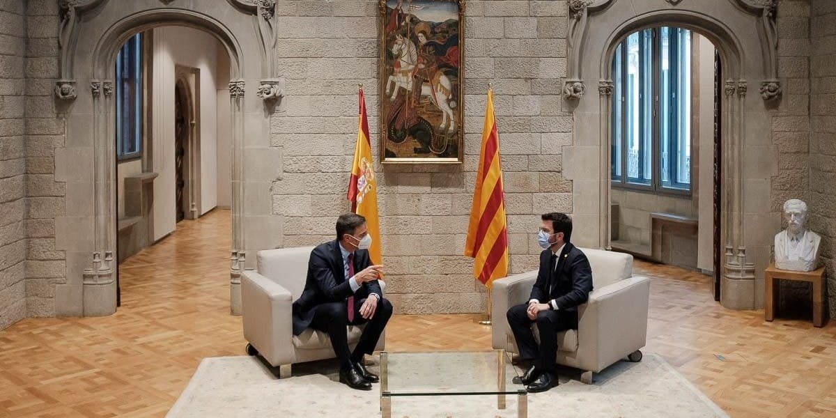 🥽Vacunes, taula de negociació i crítiques estèrils