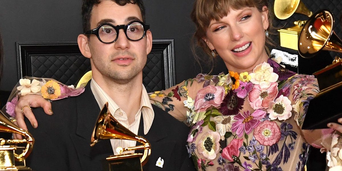 On the vibe-oriented practice of Taylor Swift, LDR, and Lorde producer ...