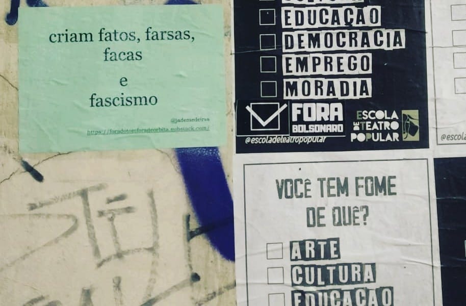 FARSA - fora do tom, fora de órbita