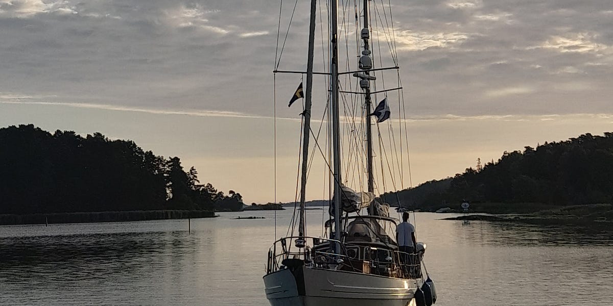 Money, Money, Money - by Rory Hamilton - Swinging the Lamp