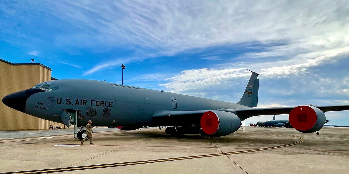 Inside Air Force Mid Air Refueling Plane Boom Pod [VIDEO]