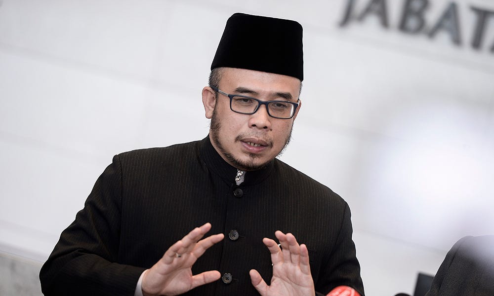 Wahhabi-Salafism and the Muslim Brotherhood in Malaysia: The Struggle ...