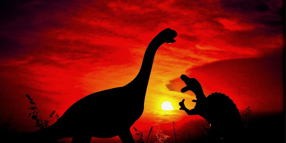 🦖 Why are Dinosaurs and Snakes Making Headlines?