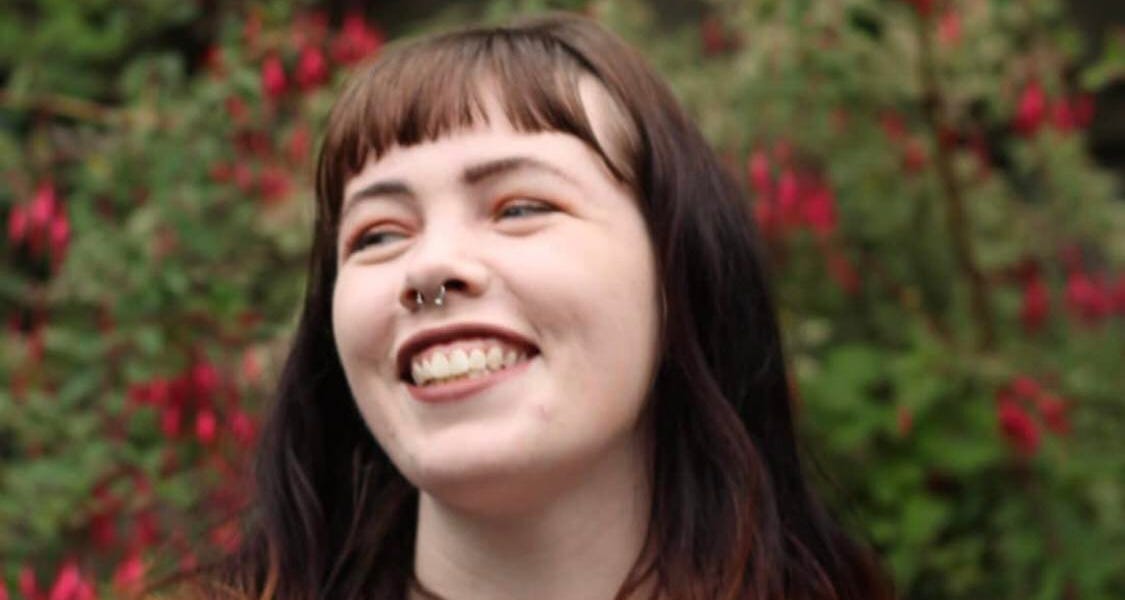 Hello - Eve Belle Baby, Back in Business