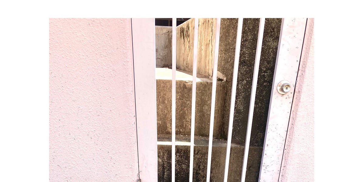 Watch a city disappear - by Jes Kalled - Swallow