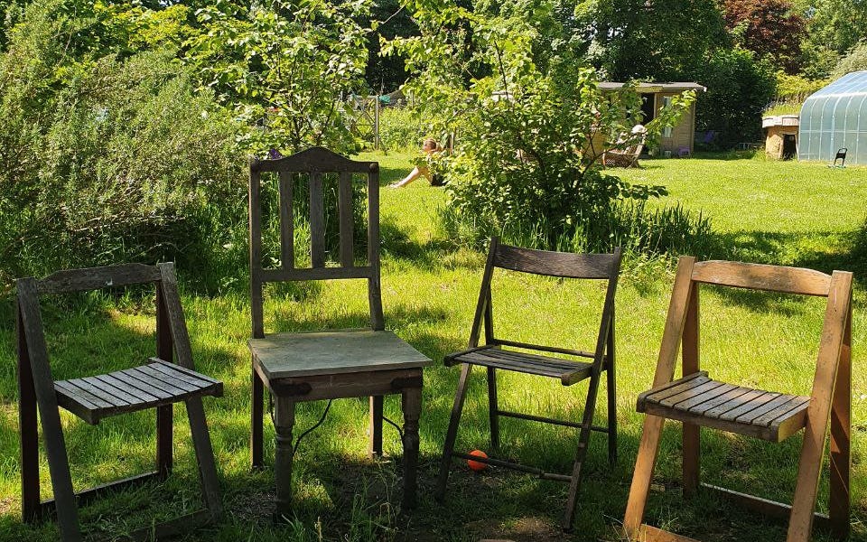 Pensilina #4: Dentro la scatola - by Manuel Gatti