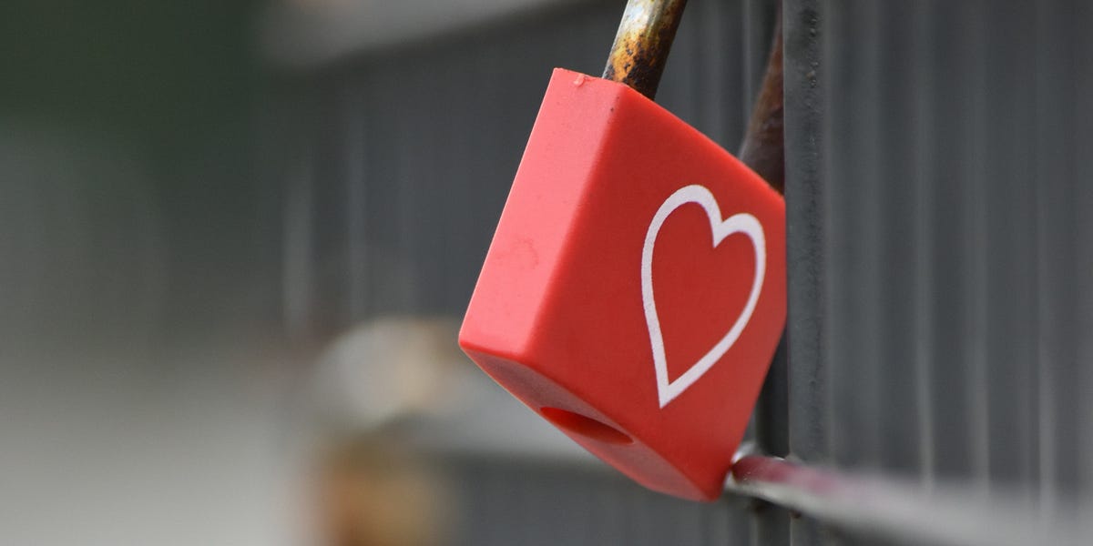 What exactly IS love bombing? - by Ansa Edim