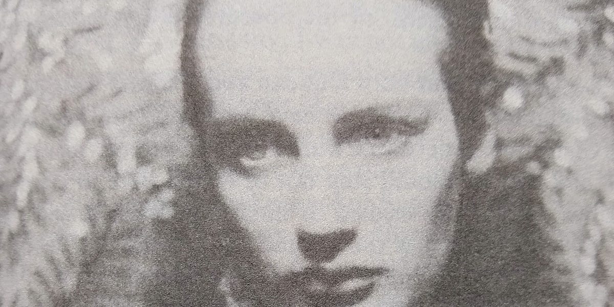 Angelica Garnett - furtho’s messages