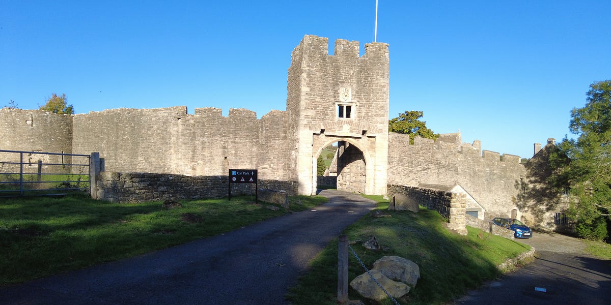 Farleigh Hungerford Castle - by Roland Millward