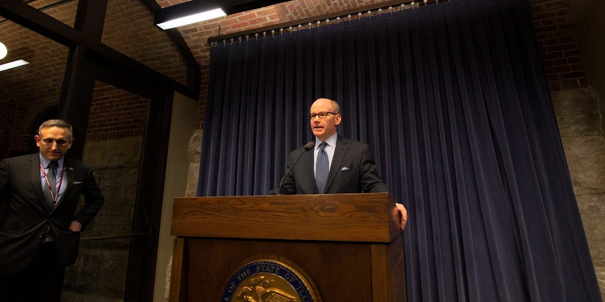 THE ILLINOIZE: Thursday Free for All - by Patrick Pfingsten