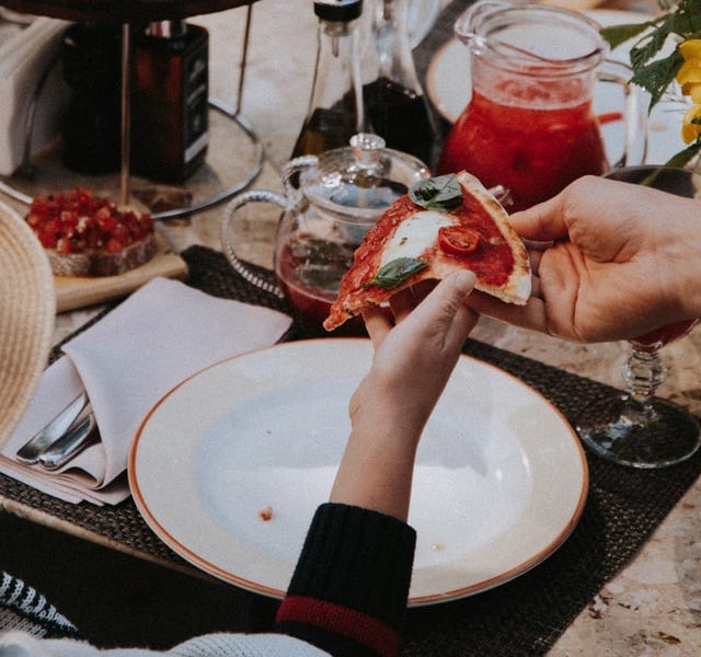Where to get the best scrocchiarella Roman style pizza in Rome
