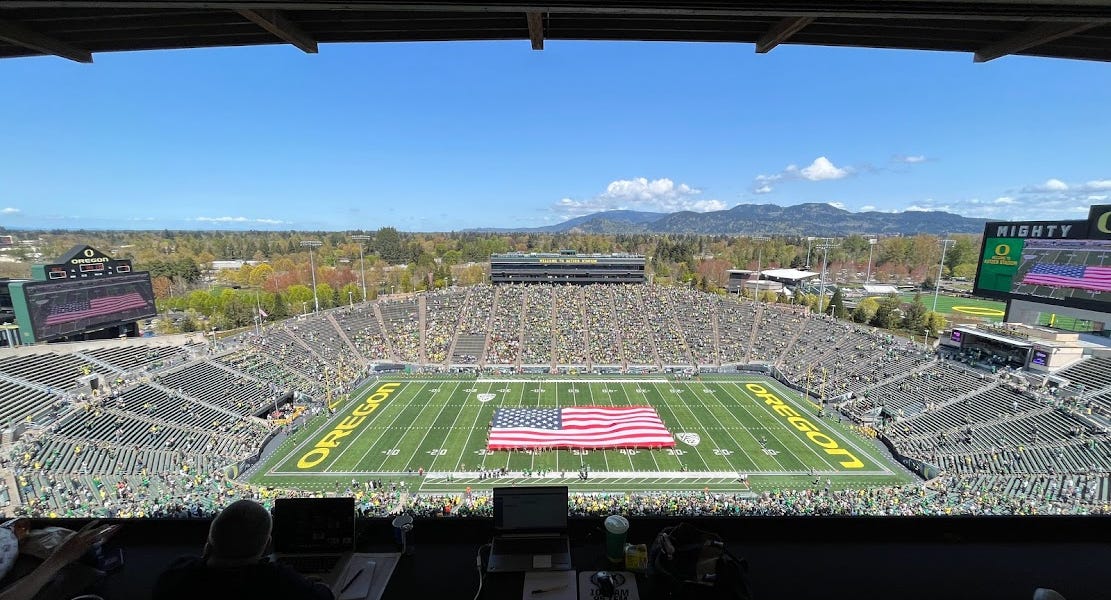 The sights, sounds and smells from the Oregon spring game