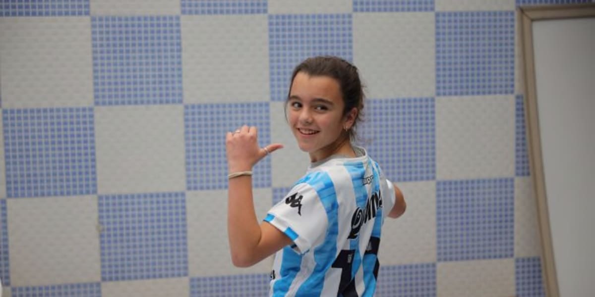 Emma Rodríguez tiene 12 años y no la dejan jugar al fútbol por ser ...