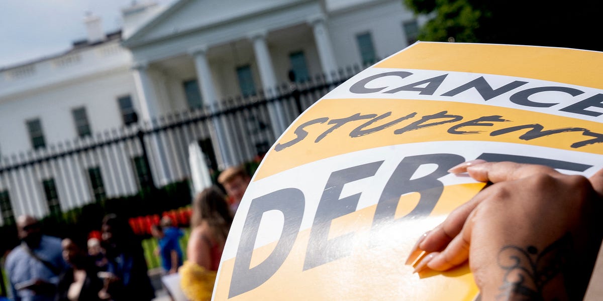 The student debt crisis as a macroeconomic phenomenon