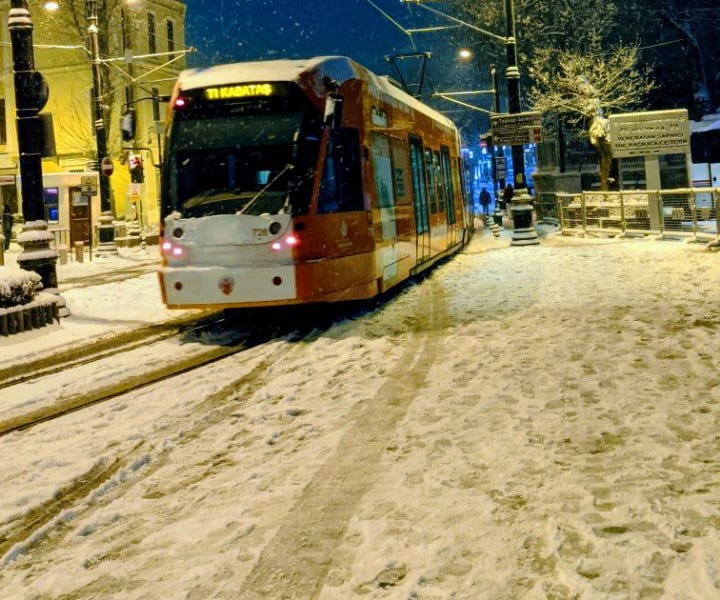 The Internet Personified: Over the bridge