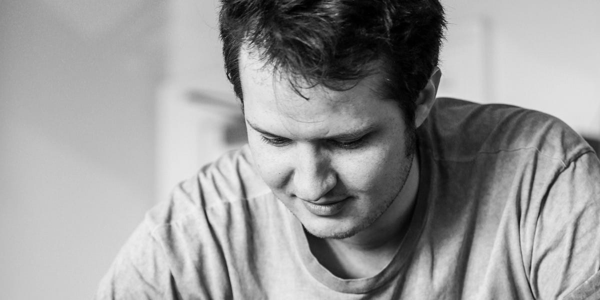 Sam Wilde creates completely sustainable sets.