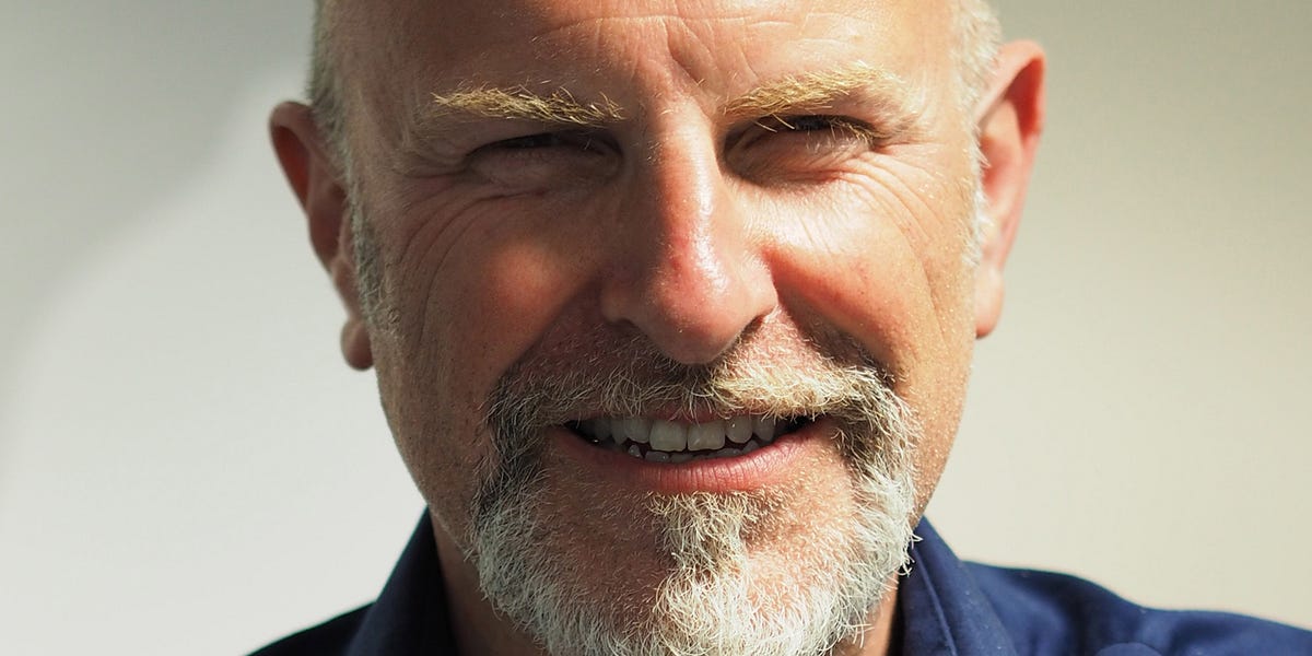 Simon Evans - by Dominic Frisby - The Flying Frisby