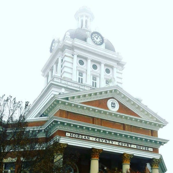 10 Places to Stay in the Most Charming Town in Georgia