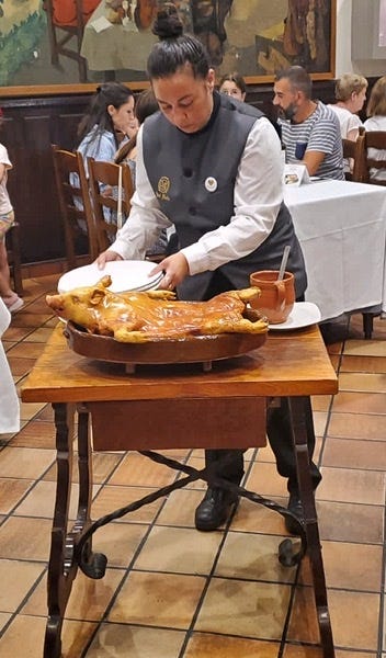 “Baby” food, cochinillo edition - Come como Kiki