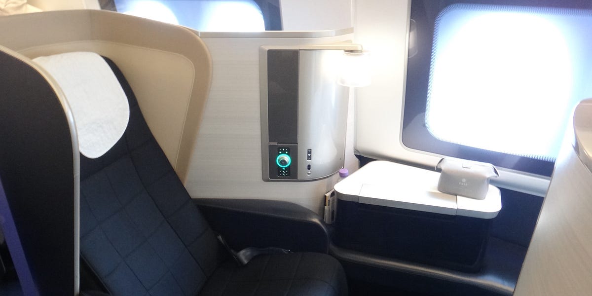 A Short History of First Class Plane Seats