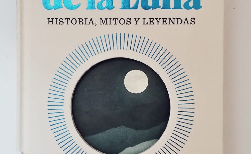 7. El libro de la Luna - by Alain Acevedo