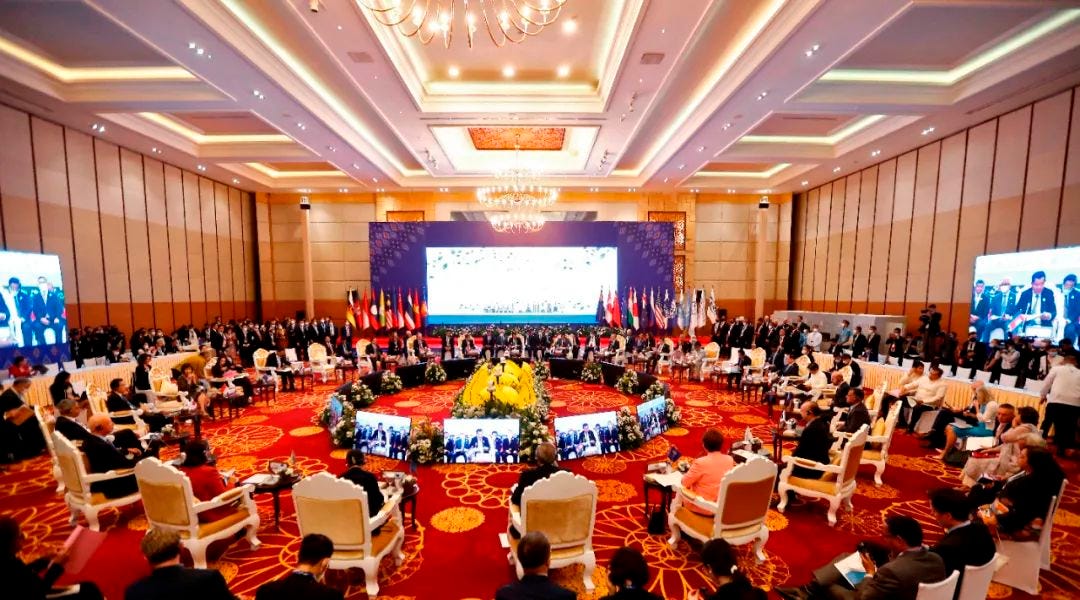 [ASEAN]actively responding to the great power game and trying to regain ...