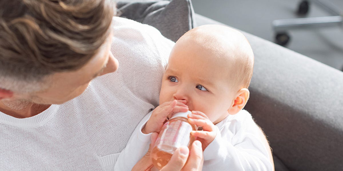 El hombre tendrá permiso de lactancia aunque su mujer no trabaje
